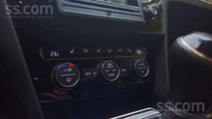 Brown Volkswagen Passat B8 2015 in Jelgava, with an engine capacity of 2.00 L and mileage of 278 thousand km for 9800 €, photo 12 on AUTOMOTO.COM.LV
