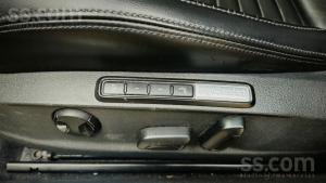 Brown Volkswagen Passat B8 2015 in Jelgava, with an engine capacity of 2.00 L and mileage of 278 thousand km for 9800 €, photo 14 on AUTOMOTO.COM.LV