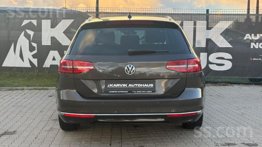 Brown Volkswagen Passat B8 2015 in Liepaja, with an engine capacity of 2.00 L and mileage of 244 thousand km for 11350 €, photo 6 on AUTOMOTO.COM.LV
