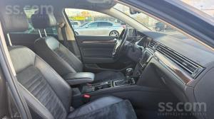 Brown Volkswagen Passat B8 2015 in Liepaja, with an engine capacity of 2.00 L and mileage of 244 thousand km for 11350 €, photo 26 on AUTOMOTO.COM.LV