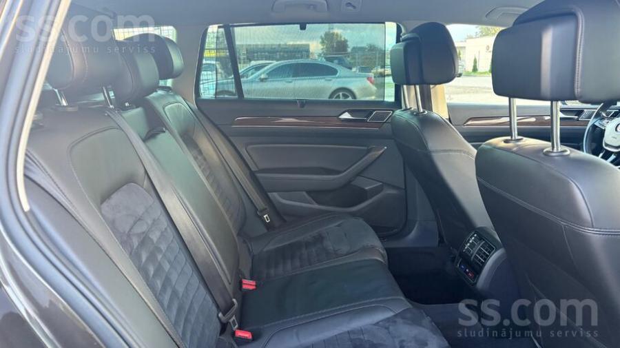 Brown Volkswagen Passat B8 2015 in Liepaja, with an engine capacity of 2.00 L and mileage of 244 thousand km for 11350 €, photo 31 on AUTOMOTO.COM.LV