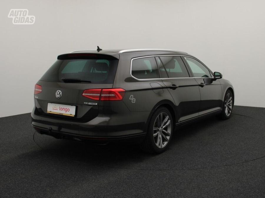 Brown Volkswagen Passat B8 2016 in Vilnius, with an engine capacity of 1.60 L and mileage of 246 thousand km for 9999 €, photo 8 on AUTOMOTO.COM.LV
