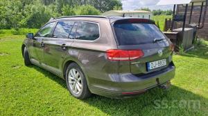 Brown Volkswagen Passat B8 2016 in Daugavpils, with an engine capacity of 2.00 L and mileage of 326 thousand km for 8750 €, photo 5 on AUTOMOTO.COM.LV