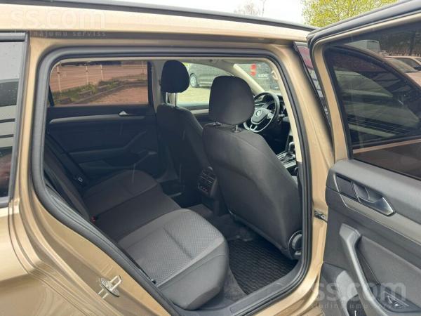 Brown Volkswagen Passat B8 2016 in Riga, with an engine capacity of 1.40 L and mileage of 275 thousand km for 8900 €, photo 7 on AUTOMOTO.COM.LV