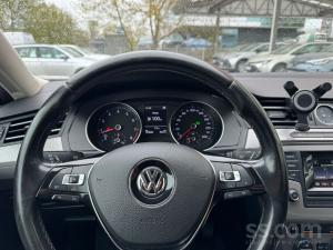 Brūns Volkswagen Passat B8 2016 Rīga, ar dzinēja tilpumu 1.40 L un nobraukumu 275 tūkst. km par 8900 €, foto 9 vietnē AUTOMOTO.COM.LV