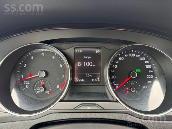 Brown Volkswagen Passat B8 2016 in Riga, with an engine capacity of 1.40 L and mileage of 275 thousand km for 8900 €, photo 9 on AUTOMOTO.COM.LV