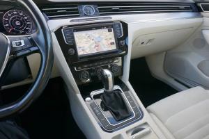 Brūns Volkswagen Passat B8 2016 Rīga, ar dzinēja tilpumu 1.60 L un nobraukumu 235 tūkst. km par 8900 €, foto 26 vietnē AUTOMOTO.COM.LV