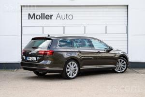 Brown Volkswagen Passat B8 2016 in Riga, with an engine capacity of 2.00 L and mileage of 257 thousand km for 12950 €, photo 4 on AUTOMOTO.COM.LV