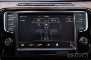 Brown Volkswagen Passat B8 2016 in Riga, with an engine capacity of 2.00 L and mileage of 257 thousand km for 12950 €, photo 12 on AUTOMOTO.COM.LV