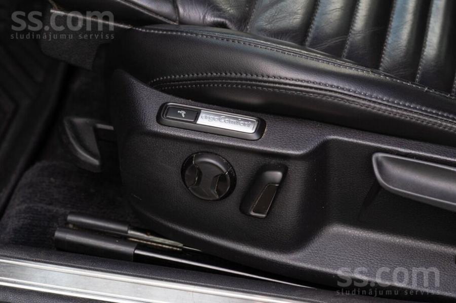 Brown Volkswagen Passat B8 2016 in Riga, with an engine capacity of 2.00 L and mileage of 257 thousand km for 12950 €, photo 25 on AUTOMOTO.COM.LV