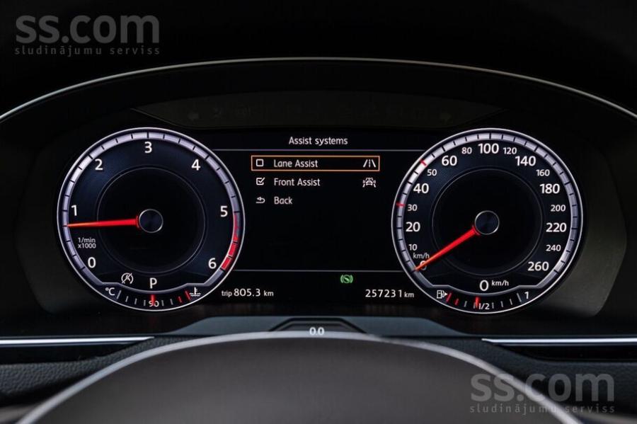 Brown Volkswagen Passat B8 2016 in Riga, with an engine capacity of 2.00 L and mileage of 257 thousand km for 12950 €, photo 27 on AUTOMOTO.COM.LV