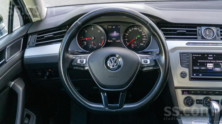 Brown Volkswagen Passat B8 2017 in Riga, with an engine capacity of 2.00 L and mileage of 283 thousand km for 10490 €, photo 14 on AUTOMOTO.COM.LV