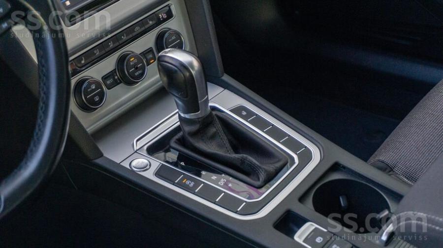 Brūns Volkswagen Passat B8 2017 Rīga, ar dzinēja tilpumu 2.00 L un nobraukumu 283 tūkst. km par 9190 €, foto 15 vietnē AUTOMOTO.COM.LV