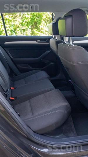 Brūns Volkswagen Passat B8 2017 Rīga, ar dzinēja tilpumu 2.00 L un nobraukumu 283 tūkst. km par 9190 €, foto 32 vietnē AUTOMOTO.COM.LV