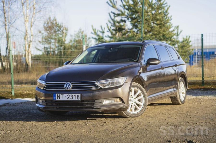 Brown Volkswagen Passat B8 2017 in Riga, with an engine capacity of 1.60 L and mileage of 352 thousand km for 9990 €, photo 1 on AUTOMOTO.COM.LV