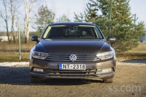 Brown Volkswagen Passat B8 2017 in Riga, with an engine capacity of 1.60 L and mileage of 352 thousand km for 9990 €, photo 3 on AUTOMOTO.COM.LV