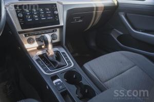 Brown Volkswagen Passat B8 2017 in Riga, with an engine capacity of 1.60 L and mileage of 352 thousand km for 9990 €, photo 23 on AUTOMOTO.COM.LV