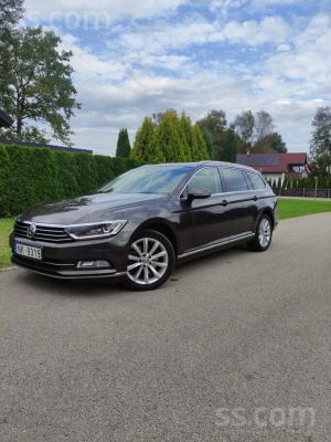 Brūns Volkswagen Passat B8 2017 Rīga, ar dzinēja tilpumu 2.00 L un nobraukumu 268 tūkst. km par 12300 €, foto  vietnē AUTOMOTO.COM.LV