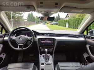 Brown Volkswagen Passat B8 2017 in Riga, with an engine capacity of 2.00 L and mileage of 268 thousand km for 11500 €, photo 5 on AUTOMOTO.COM.LV