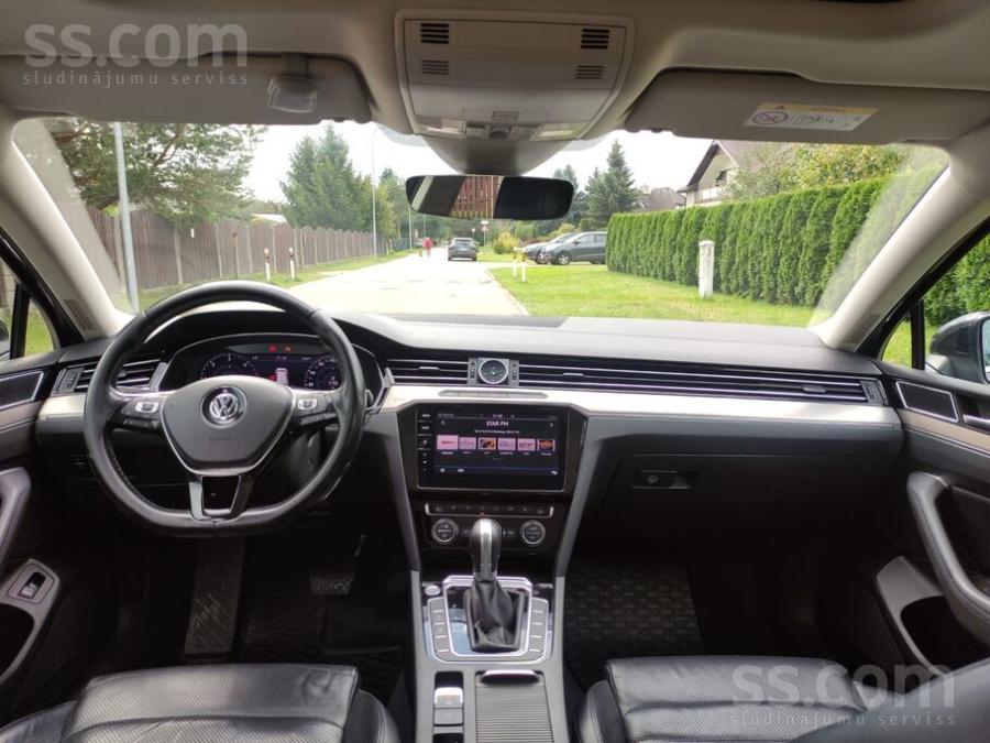 Brown Volkswagen Passat B8 2017 in Riga, with an engine capacity of 2.00 L and mileage of 268 thousand km for 11500 €, photo 5 on AUTOMOTO.COM.LV