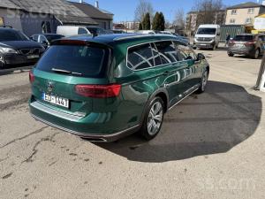 Zaļš Volkswagen Passat B8 2019 Rīga, ar dzinēja tilpumu 2.00 L un nobraukumu 245 tūkst. km par 24790 €, foto 4 vietnē AUTOMOTO.COM.LV