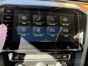 Green Volkswagen Passat B8 2019 in Riga, with an engine capacity of 2.00 L and mileage of 245 thousand km for 24790 €, photo 11 on AUTOMOTO.COM.LV