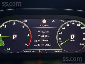 Green Volkswagen Passat B8 2019 in Riga, with an engine capacity of 2.00 L and mileage of 245 thousand km for 24790 €, photo 16 on AUTOMOTO.COM.LV