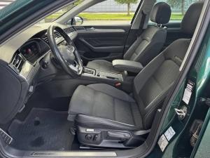 Zaļš Volkswagen Passat B8 2019 Rīga, ar dzinēja tilpumu 2.00 L un nobraukumu 153 tūkst. km par 23900 €, foto 10 vietnē AUTOMOTO.COM.LV