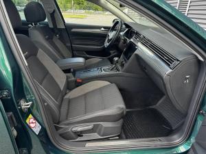 Zaļš Volkswagen Passat B8 2019 Rīga, ar dzinēja tilpumu 2.00 L un nobraukumu 153 tūkst. km par 23900 €, foto 14 vietnē AUTOMOTO.COM.LV