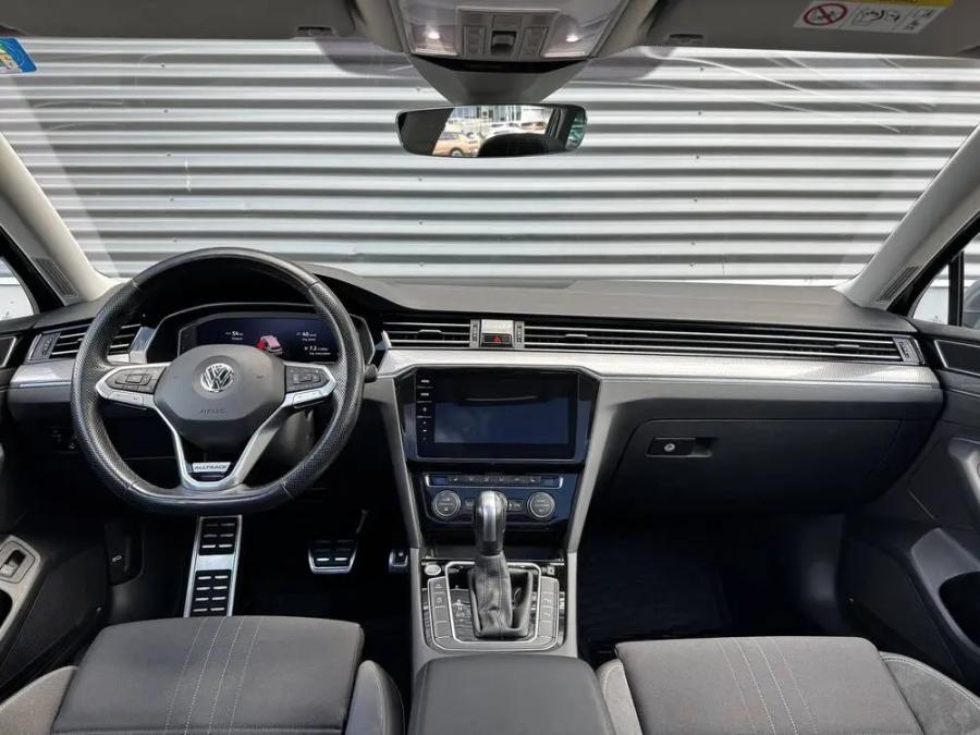 Zaļš Volkswagen Passat B8 2019 Rīga, ar dzinēja tilpumu 2.00 L un nobraukumu 153 tūkst. km par 23900 €, foto 15 vietnē AUTOMOTO.COM.LV