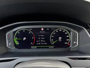 Zaļš Volkswagen Passat B8 2019 Rīga, ar dzinēja tilpumu 2.00 L un nobraukumu 153 tūkst. km par 23900 €, foto 17 vietnē AUTOMOTO.COM.LV