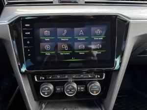 Zaļš Volkswagen Passat B8 2019 Rīga, ar dzinēja tilpumu 2.00 L un nobraukumu 153 tūkst. km par 23900 €, foto 19 vietnē AUTOMOTO.COM.LV