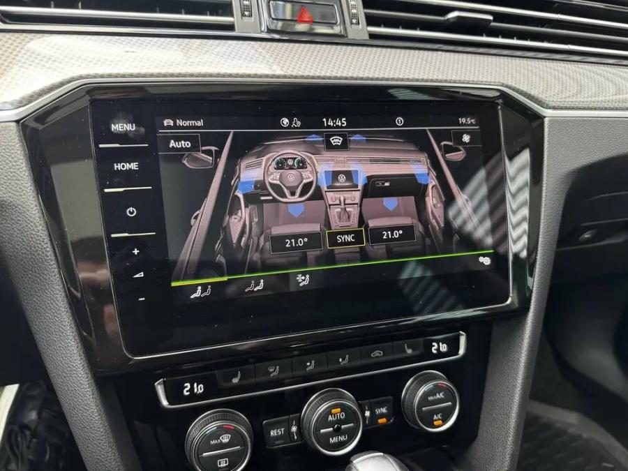 Zaļš Volkswagen Passat B8 2019 Rīga, ar dzinēja tilpumu 2.00 L un nobraukumu 153 tūkst. km par 23900 €, foto 20 vietnē AUTOMOTO.COM.LV