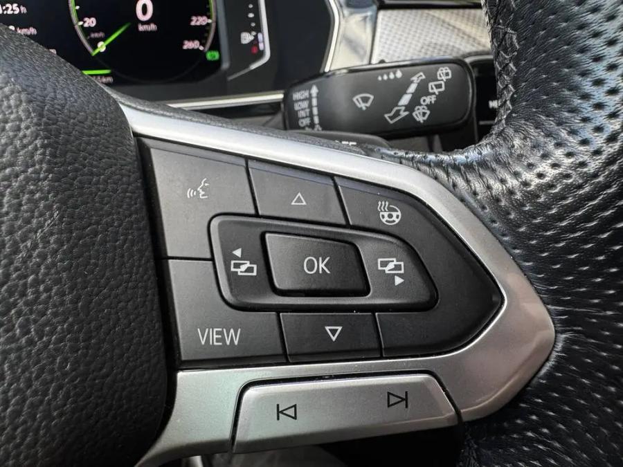 Zaļš Volkswagen Passat B8 2019 Rīga, ar dzinēja tilpumu 2.00 L un nobraukumu 153 tūkst. km par 23900 €, foto 25 vietnē AUTOMOTO.COM.LV
