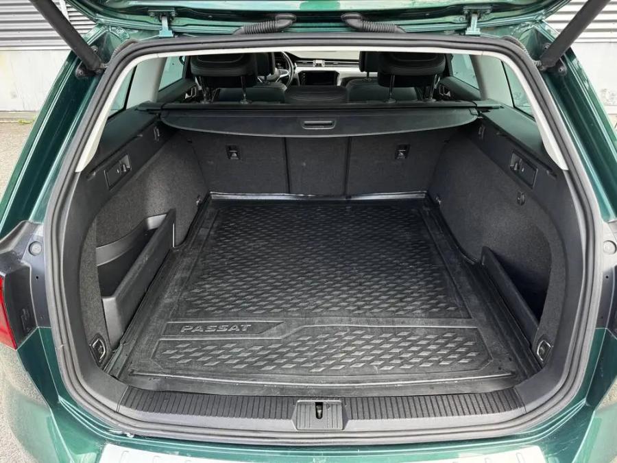 Zaļš Volkswagen Passat B8 2019 Rīga, ar dzinēja tilpumu 2.00 L un nobraukumu 153 tūkst. km par 23900 €, foto 30 vietnē AUTOMOTO.COM.LV