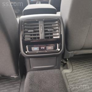 Zaļš Volkswagen Passat B8 2020 Rīga, ar dzinēja tilpumu 2.00 L un nobraukumu 176 tūkst. km par 15500 €, foto 16 vietnē AUTOMOTO.COM.LV