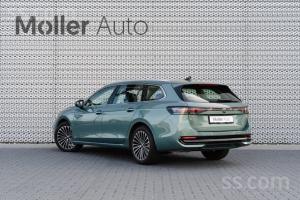Zaļš Volkswagen Passat B8 2024 Rīga, ar dzinēja tilpumu 1.50 L un nobraukumu 40 tūkst. km par 29900 €, foto 4 vietnē AUTOMOTO.COM.LV