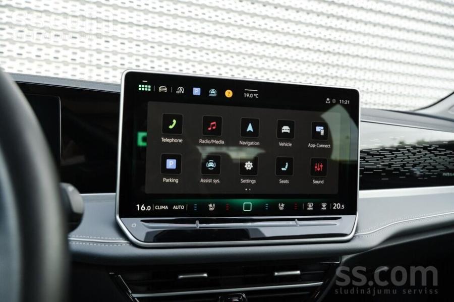 Zaļš Volkswagen Passat B8 2024 Rīga, ar dzinēja tilpumu 1.50 L un nobraukumu 40 tūkst. km par 29900 €, foto 21 vietnē AUTOMOTO.COM.LV