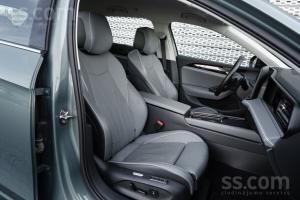 Zaļš Volkswagen Passat B8 2024 Rīga, ar dzinēja tilpumu 1.50 L un nobraukumu 40 tūkst. km par 29900 €, foto 30 vietnē AUTOMOTO.COM.LV