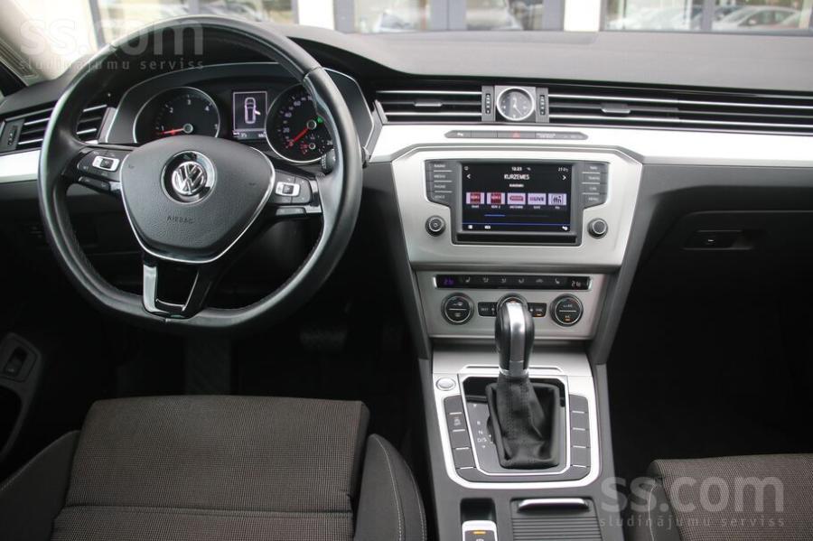 Grey Volkswagen Passat B8 2017 in Tukums, with an engine capacity of 2.00 L and mileage of 248 thousand km for 10538 €, photo 10 on AUTOMOTO.COM.LV