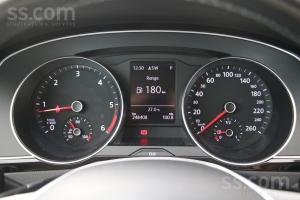 Grey Volkswagen Passat B8 2017 in Tukums, with an engine capacity of 2.00 L and mileage of 248 thousand km for 10538 €, photo 23 on AUTOMOTO.COM.LV