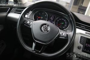 Grey Volkswagen Passat B8 2017 in Tukums, with an engine capacity of 2.00 L and mileage of 248 thousand km for 10538 €, photo 24 on AUTOMOTO.COM.LV
