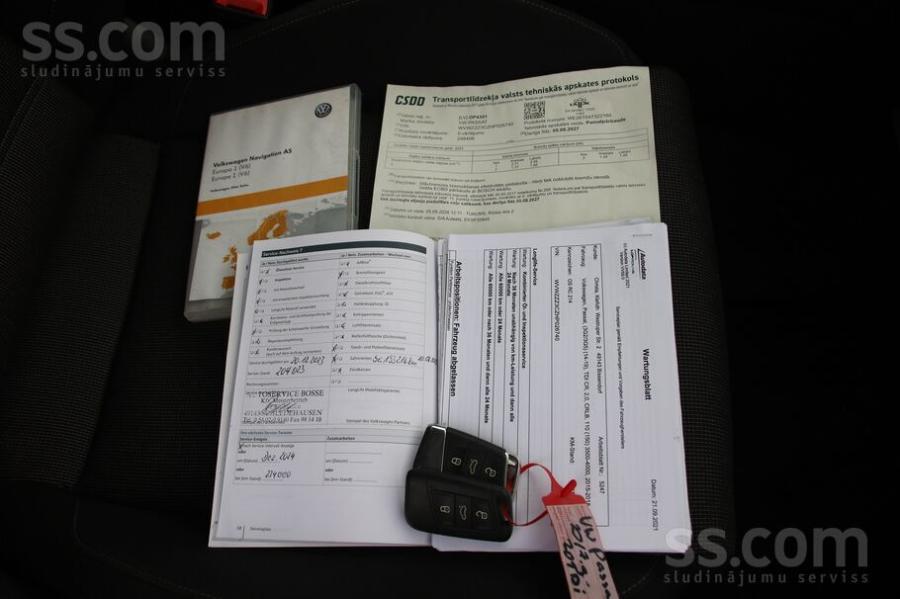 Grey Volkswagen Passat B8 2017 in Tukums, with an engine capacity of 2.00 L and mileage of 248 thousand km for 10538 €, photo 28 on AUTOMOTO.COM.LV