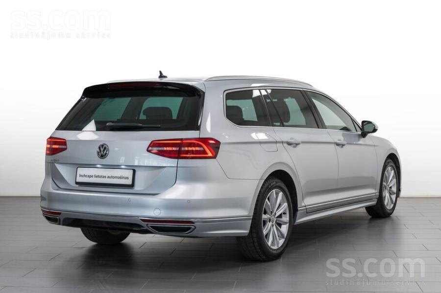 Grey Volkswagen Passat B8 2018 in Riga, with an engine capacity of 2.00 L and mileage of 218 thousand km for 12500 €, photo 3 on AUTOMOTO.COM.LV