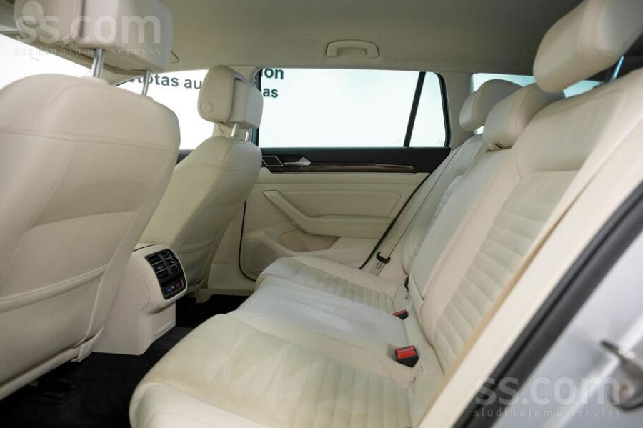 Grey Volkswagen Passat B8 2018 in Riga, with an engine capacity of 2.00 L and mileage of 218 thousand km for 12500 €, photo 30 on AUTOMOTO.COM.LV