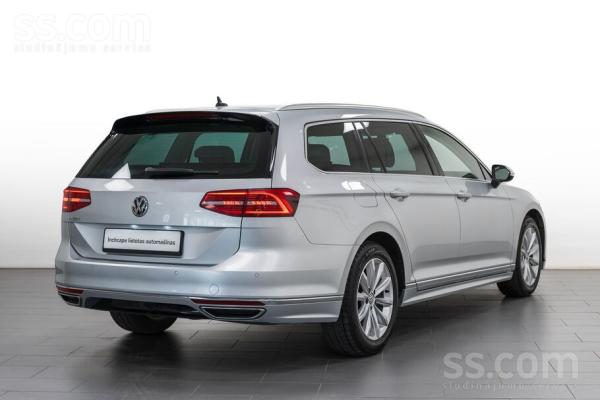 Pelēks Volkswagen Passat B8 2018 Rīga, ar dzinēja tilpumu 2.00 L un nobraukumu 218 tūkst. km par 12500 €, foto 2 vietnē AUTOMOTO.COM.LV