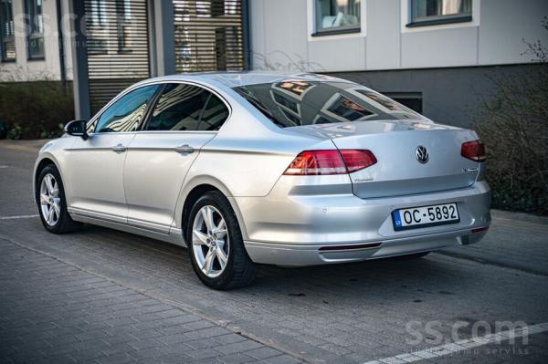 Grey Volkswagen Passat B8 2015 in Riga, with an engine capacity of 1.40 L and mileage of 219 thousand km for 7490 €, photo 6 on AUTOMOTO.COM.LV