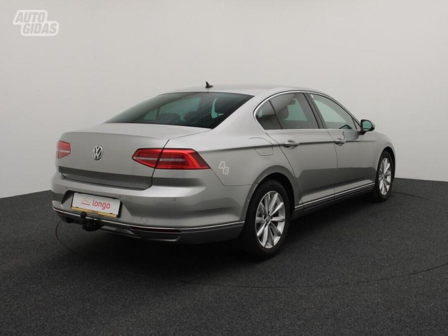 Pelēks Volkswagen Passat B8 2015 Viļņa, ar dzinēja tilpumu 2.00 L un nobraukumu 190 tūkst. km par 11599 €, foto 8 vietnē AUTOMOTO.COM.LV