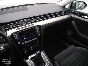 Pelēks Volkswagen Passat B8 2015 Viļņa, ar dzinēja tilpumu 2.00 L un nobraukumu 190 tūkst. km par 11599 €, foto 21 vietnē AUTOMOTO.COM.LV