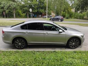 Pelēks Volkswagen Passat B8 2015 Rīga, ar dzinēja tilpumu 1.40 L un nobraukumu 250 tūkst. km par 8200 €, foto 8 vietnē AUTOMOTO.COM.LV